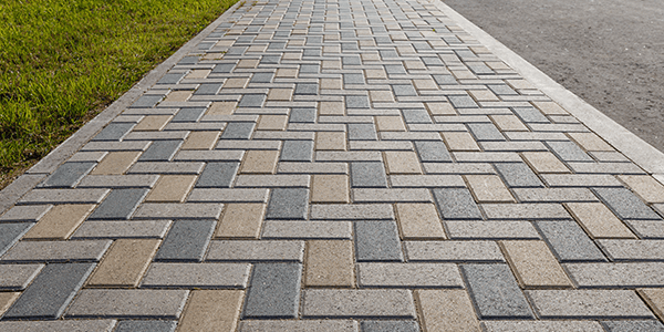 Patio with Paver Stones - How to Set Them the Right Way!