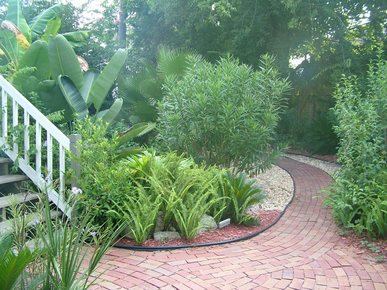 How to Maintain Backyard Walkways